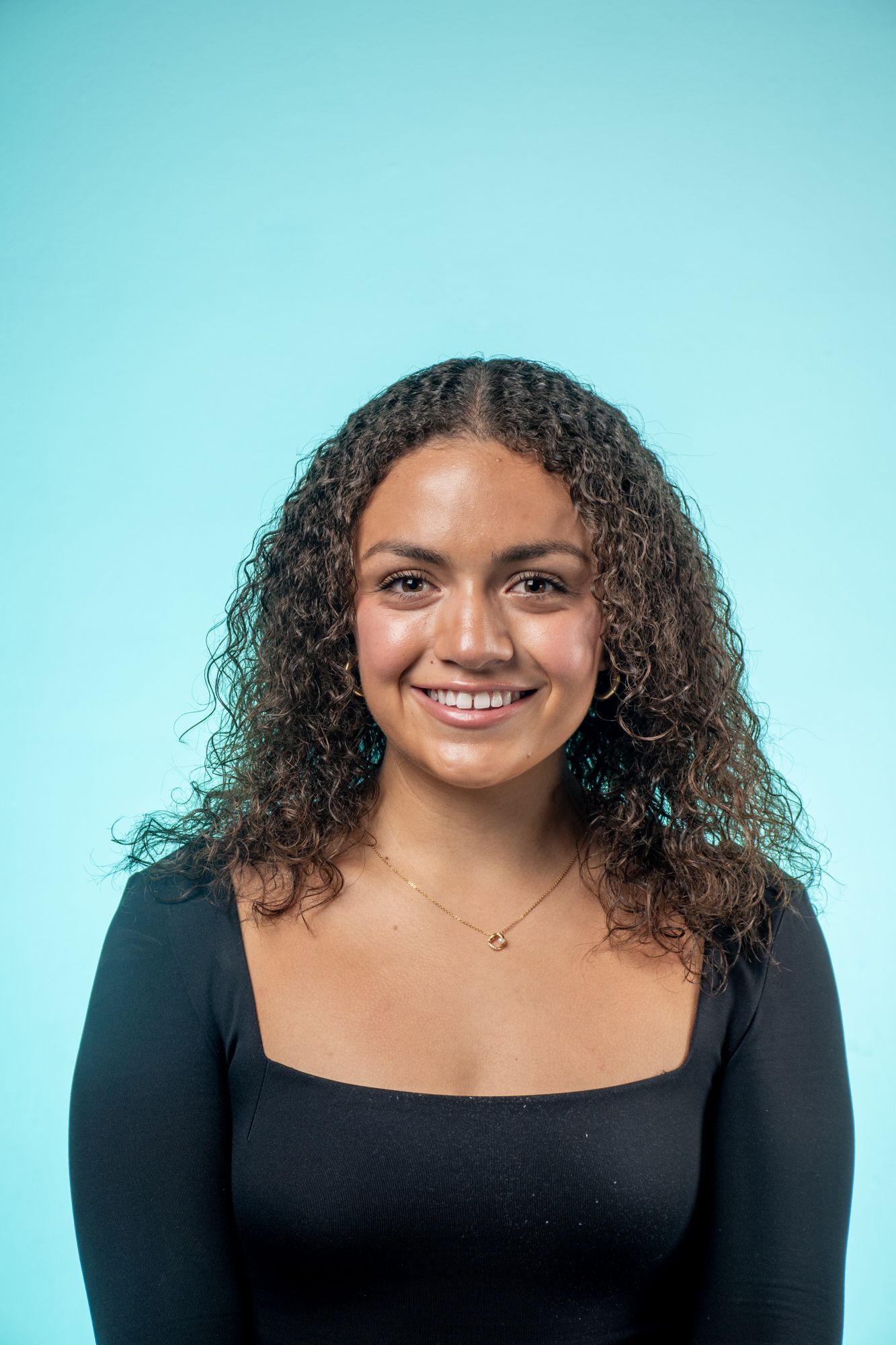 amanda-avila-MNheadshots18th1077 - Mustang News