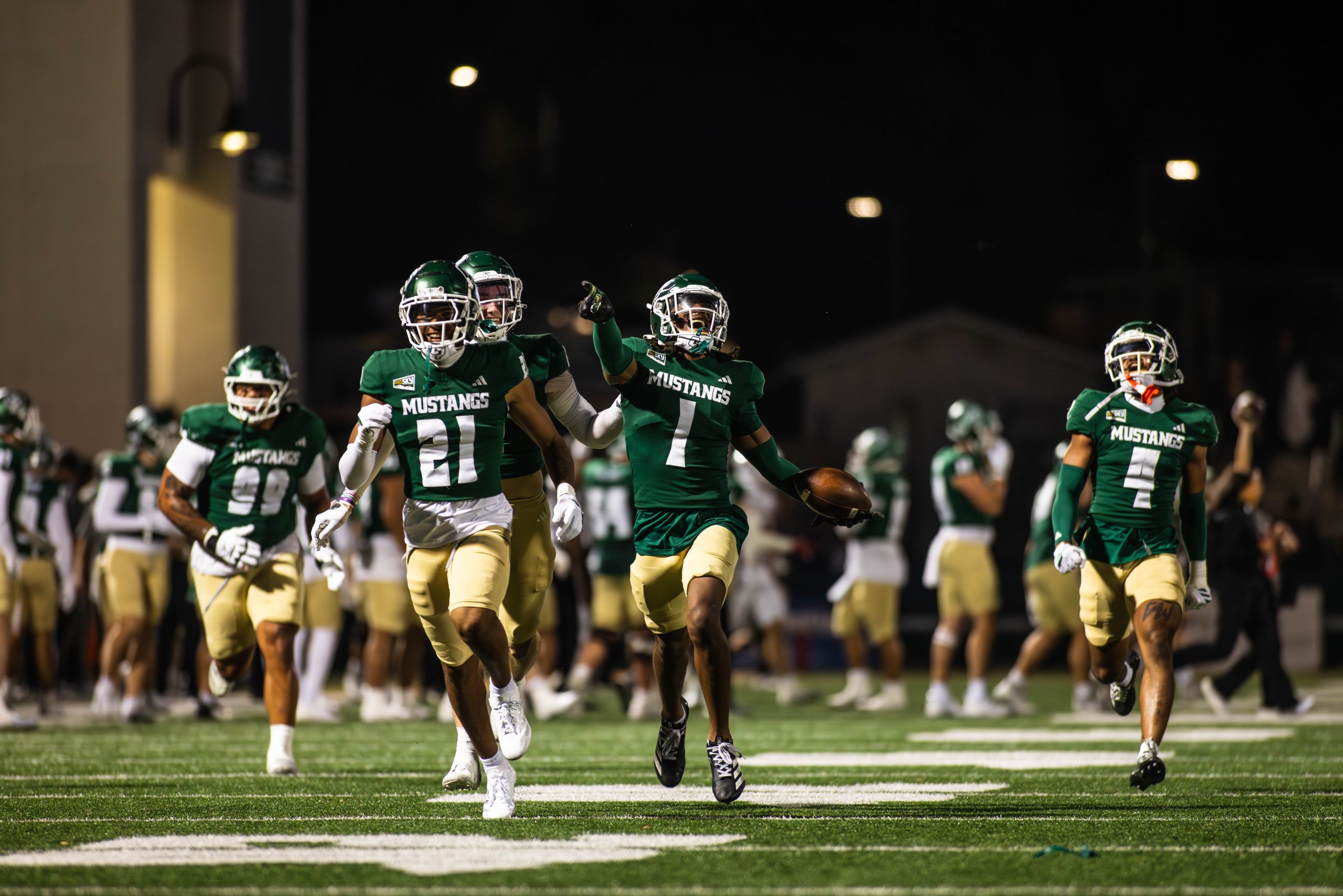 Photo Nov 22 2025, 5 24 08 AM (1) - Mustang News